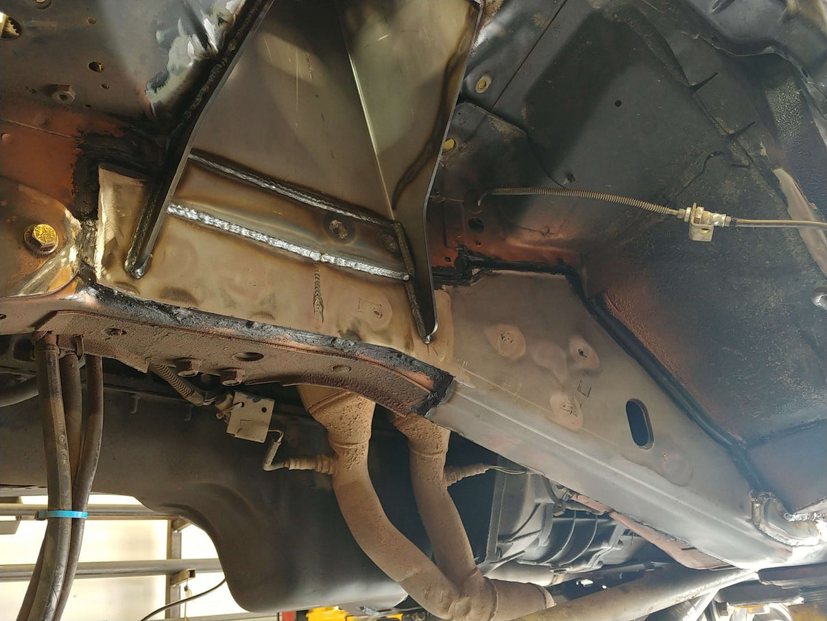 Jeep XJ Cherokee Front Upper Coilover Buckets – CFM Industries